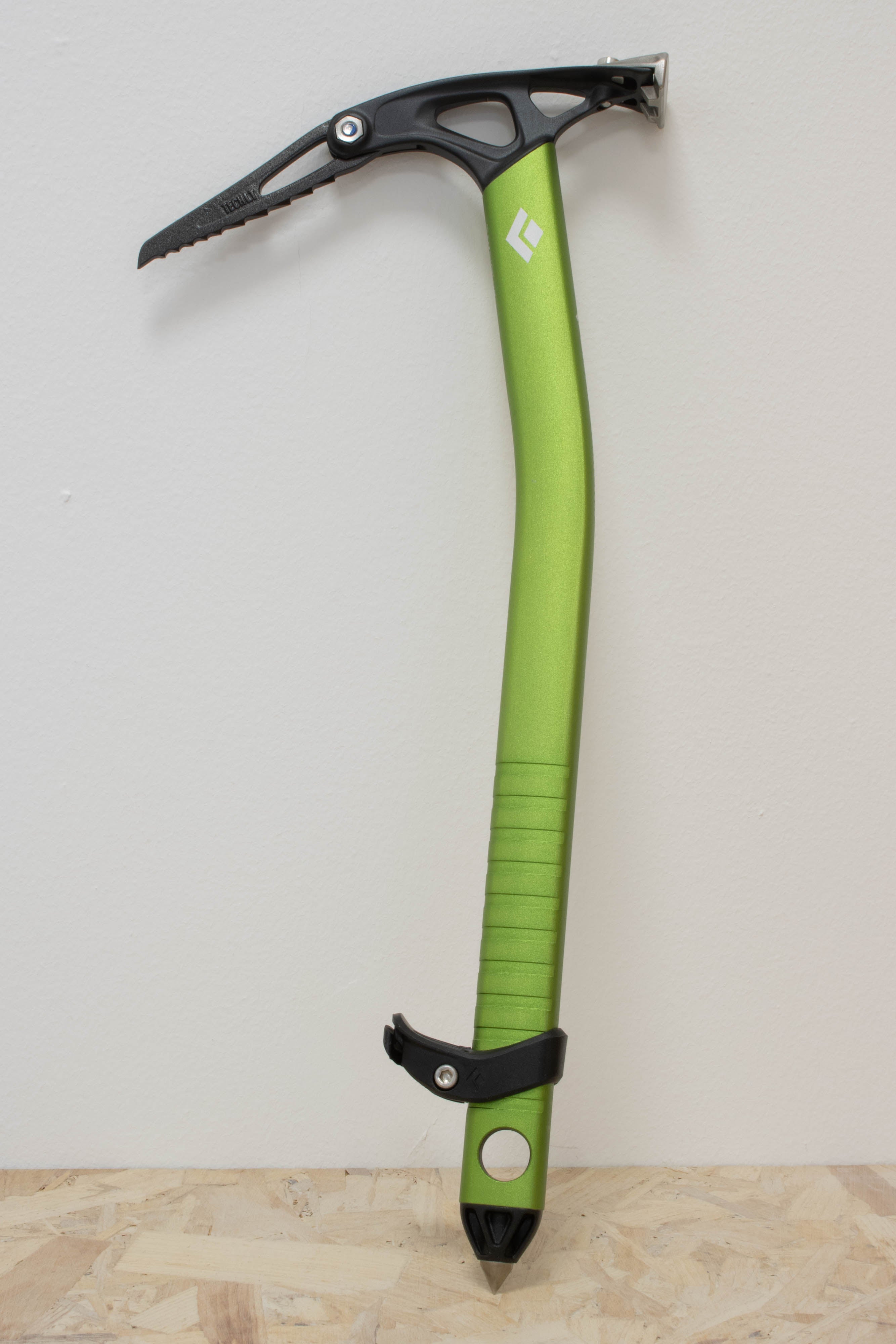 Black Diamond - Venom LT Tech Ice Axe – Dick's Climbing