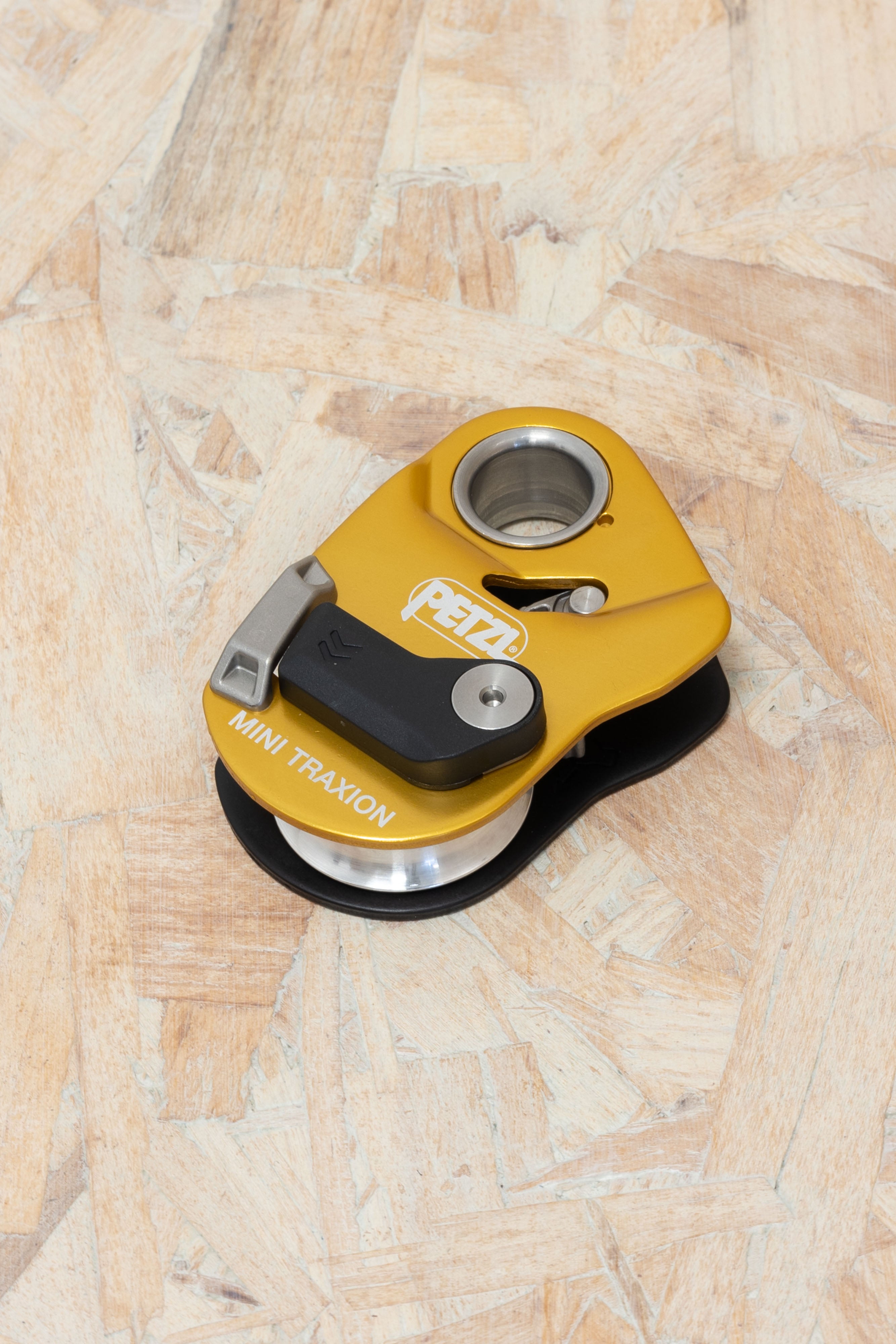 Petzl - Mini Traxion (2023) – Dick's Climbing