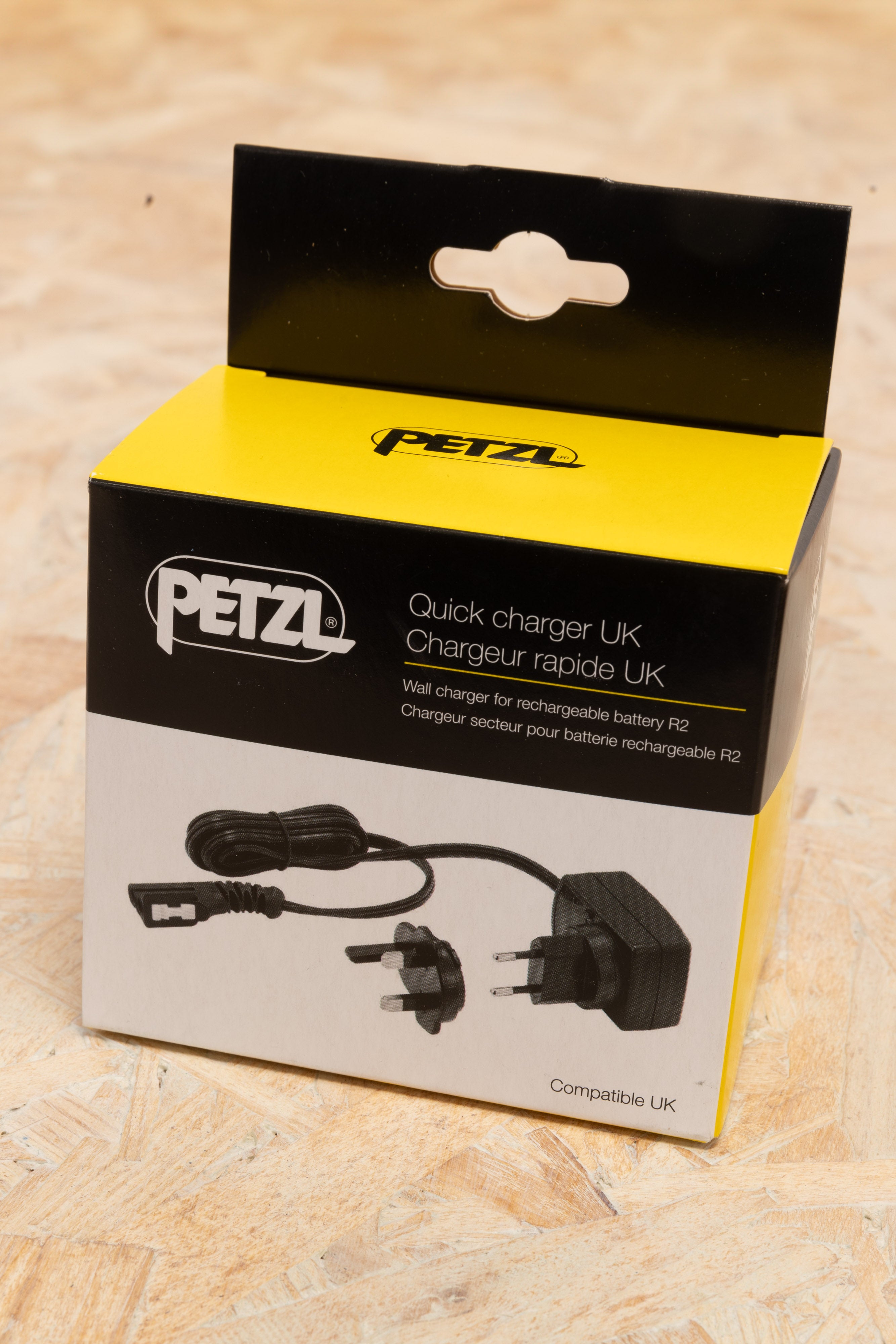Petzl - Xena Headtorch – Dick's Climbing