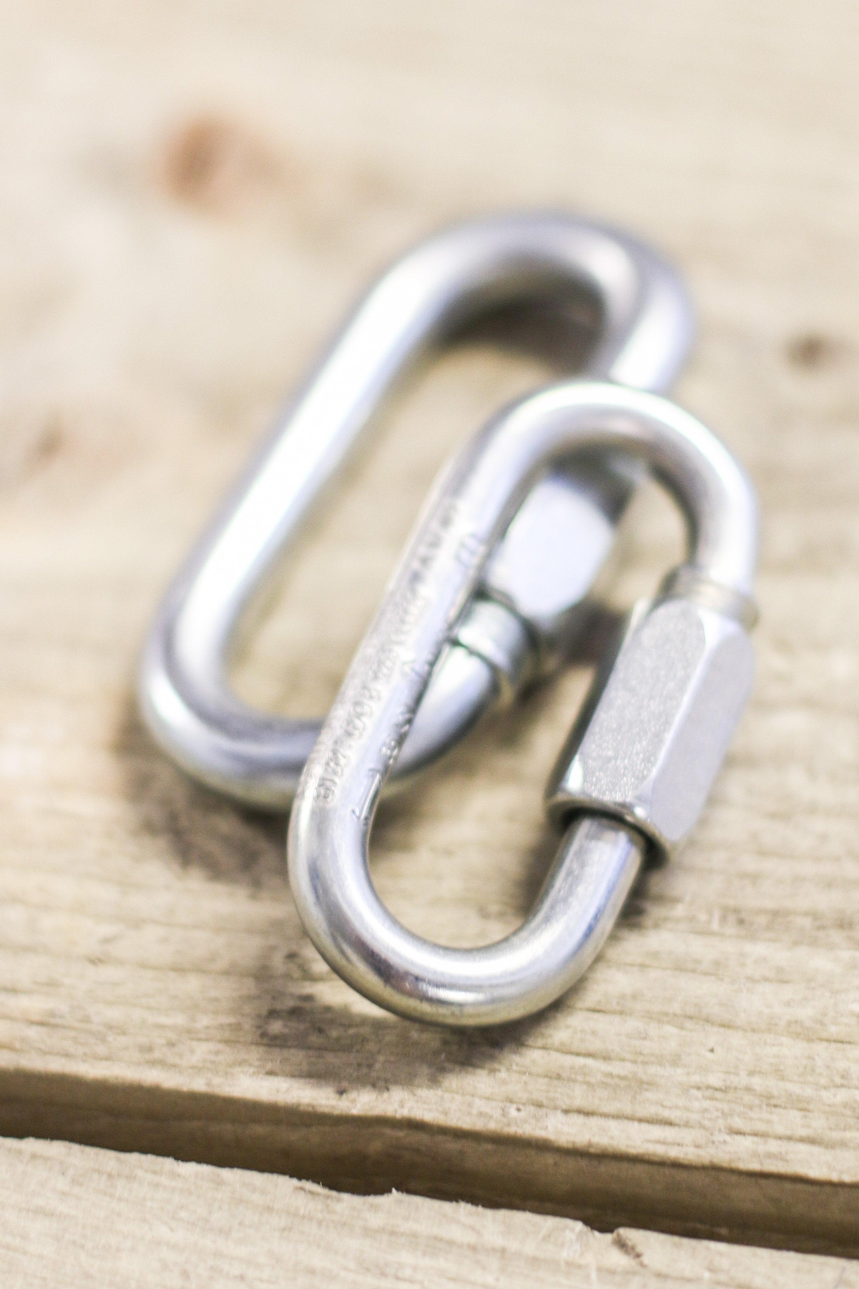 Maillon Rapide - Standard Oval, Galvanised steel – Dick's Climbing